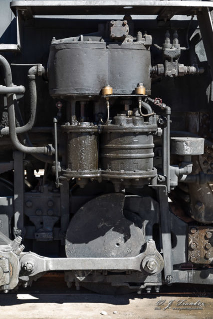 Cross Compound • Points in Focus Photography